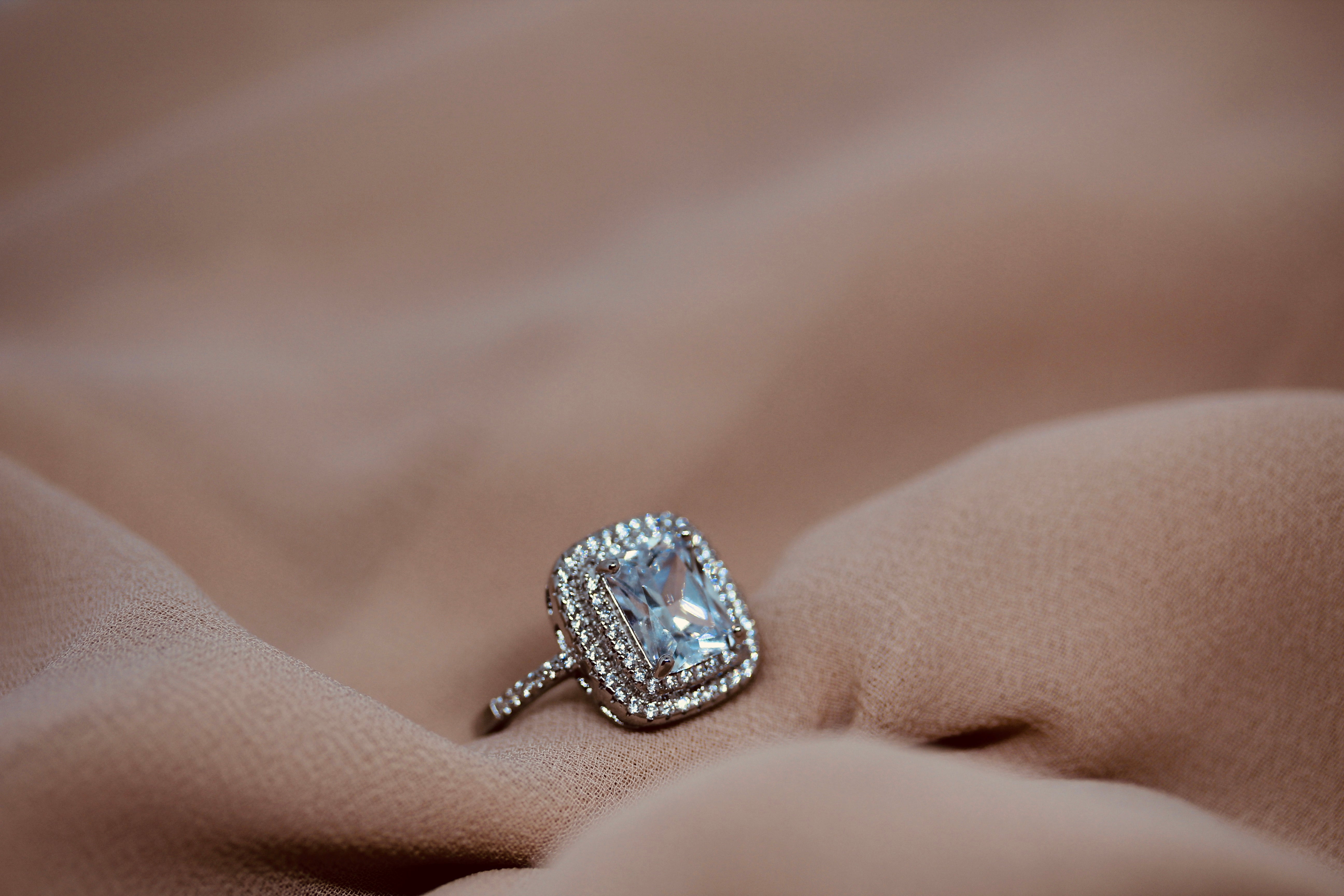 Rena – EDWARDS JEWELLERS